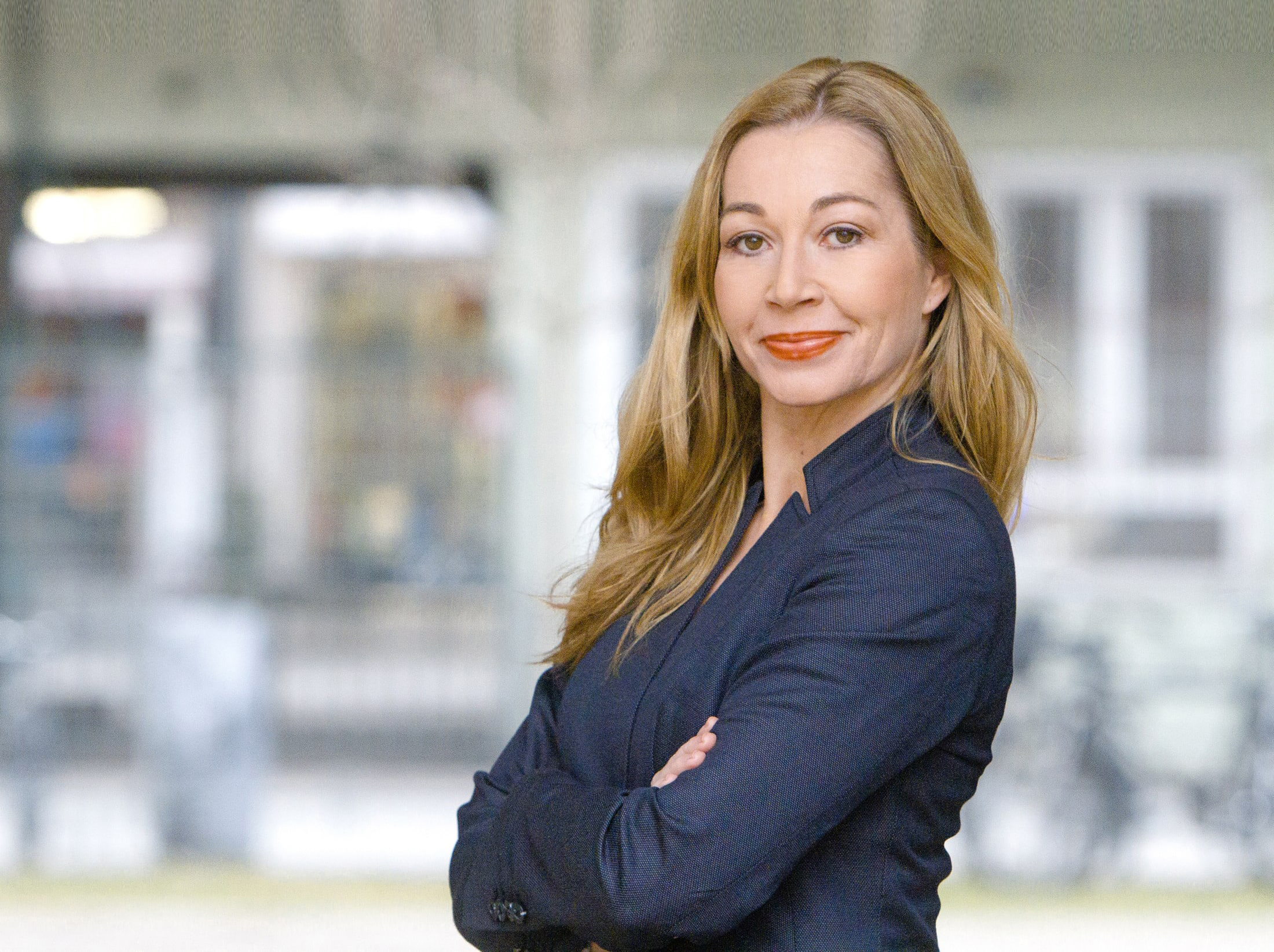 STEPHANIE THEIß | Schauspielerin - Sängerin